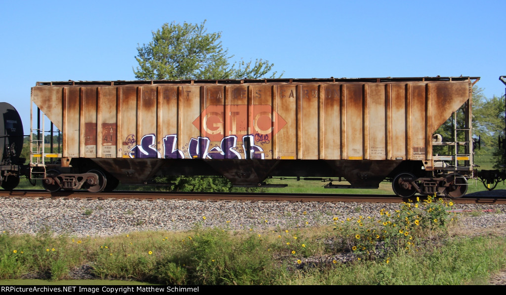Great Lakes Carbon Covered Hopper